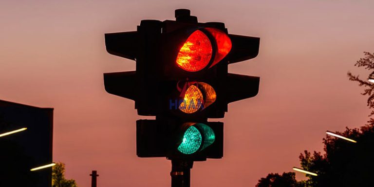 Traffic Lights: Working Principles & Importance in Road Safety